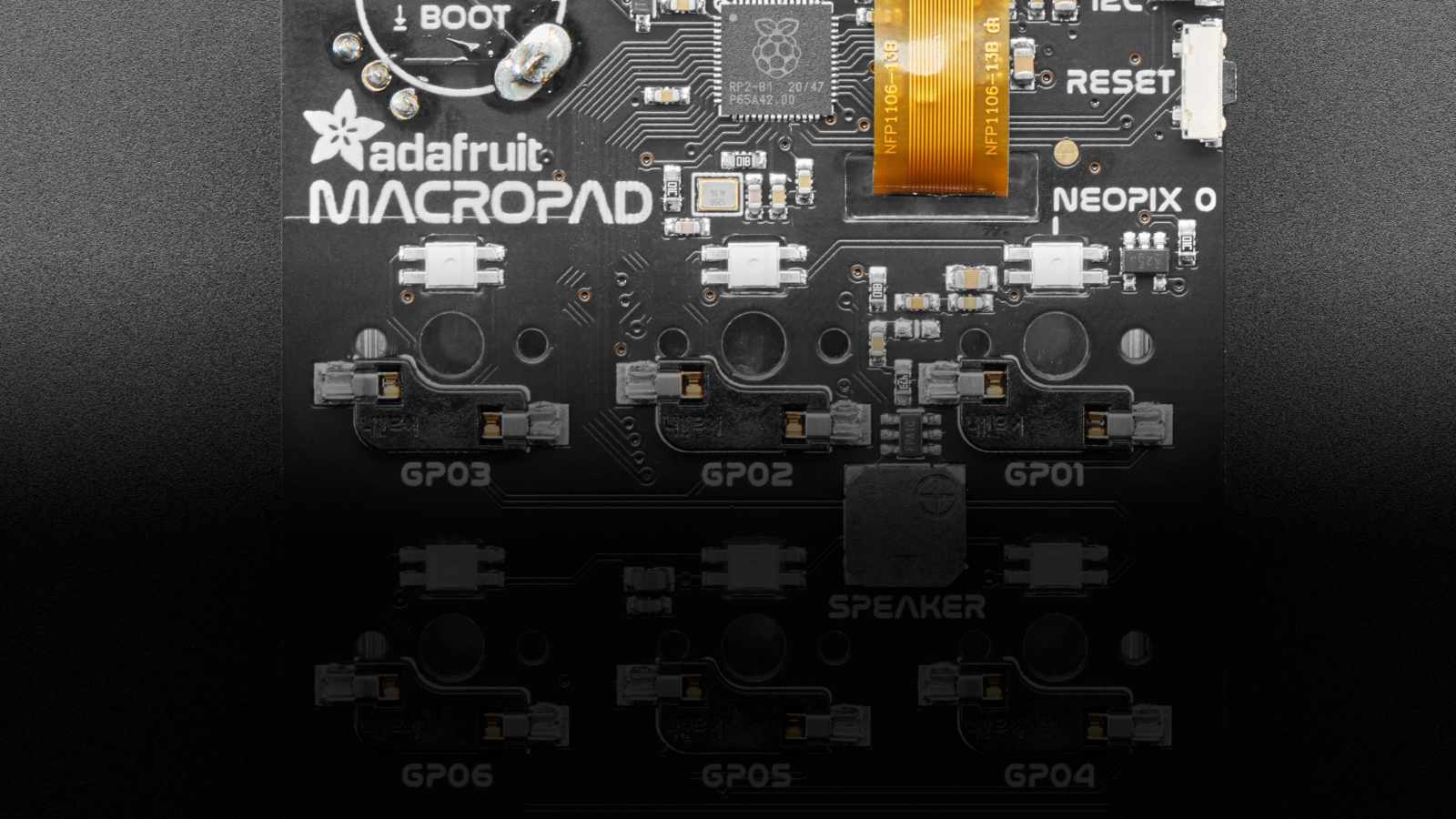 Jouer avec le Macropad Adafruit! mais en série